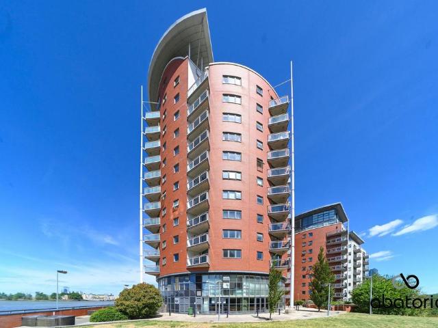 7 Crews Street, Docklands, London, E14 2 bed apartment to rent £2,492 pcm £575 pw