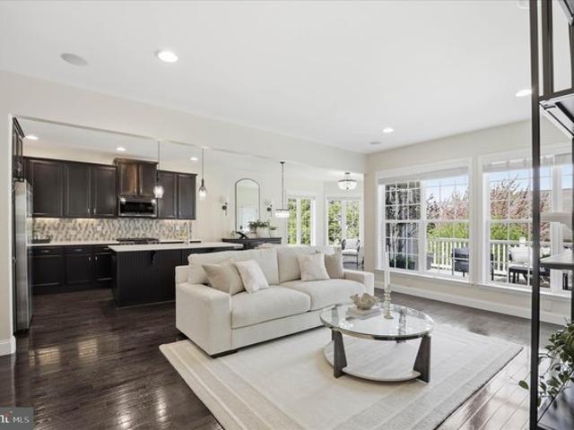7 Cricket Grn, Lancaster, PA 17602