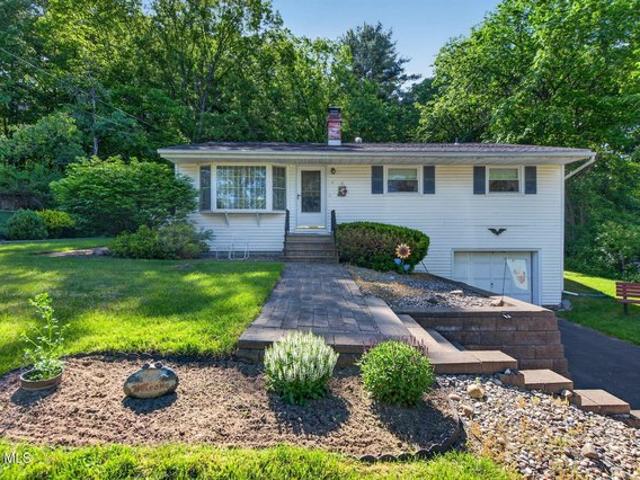 7 Dahlem Blvd, Schenectady, NY 12309