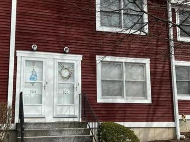 7 Dean St #305 Danbury, CT 06810