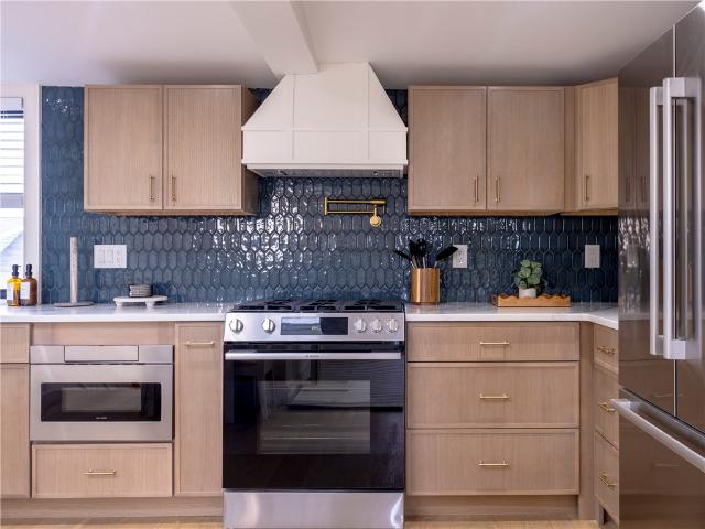 7 Dearborn St, Unit 3, Newport, RI 02840 | MLS #1405