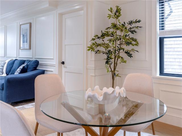 7 Dearborn Street 2