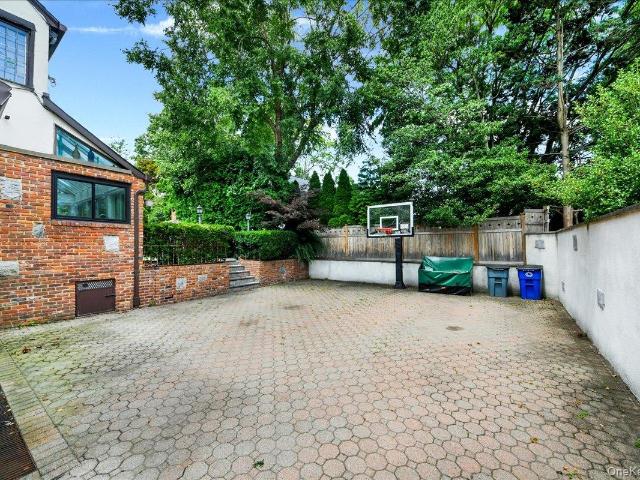 7 Denman Place
