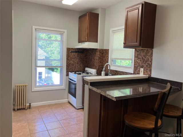 7 Dewey Street 4