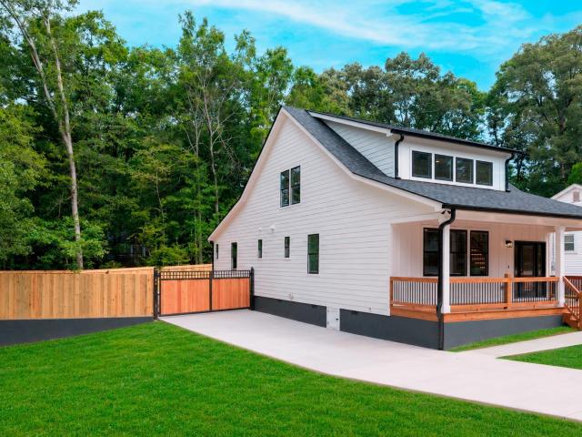 7 Dixie Avenue
