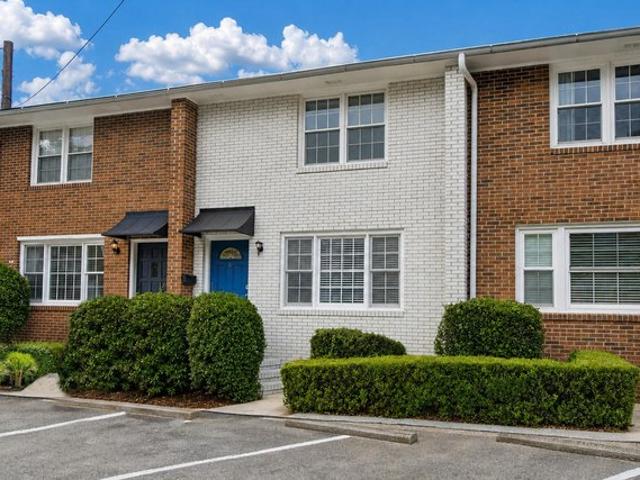 7 Doughty St Apt B, Charleston, SC 29403