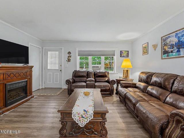 7 Driftwood Drive Unit 204