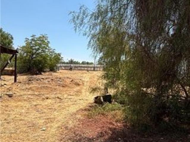 7 Eucalyptus Ave, Perris, CA 92570