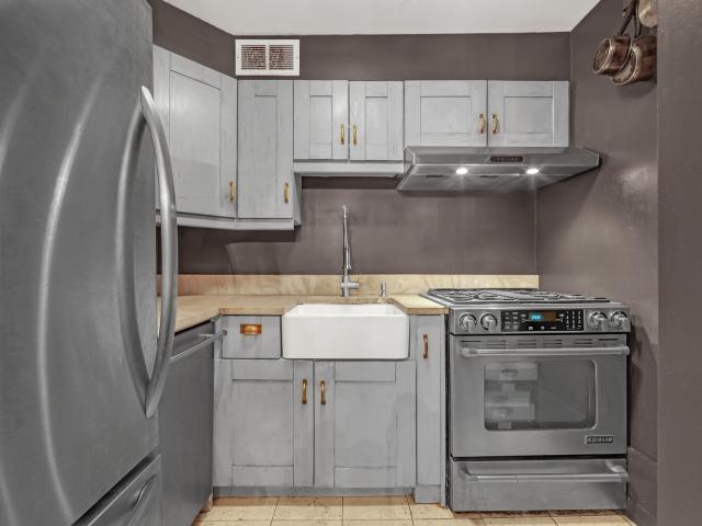 7 E 35TH Street 10F