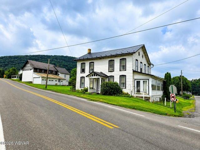 7 E Anthony St, Loganton, PA 17747
