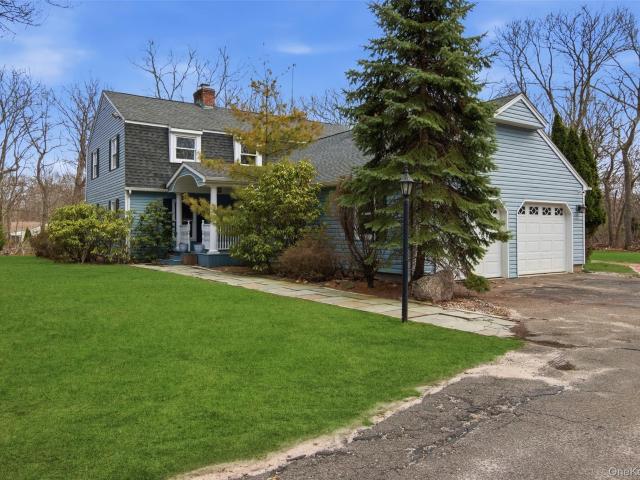 7 E Gate Ln, Setauket, NY 11733 | MLS #979850 | Compass