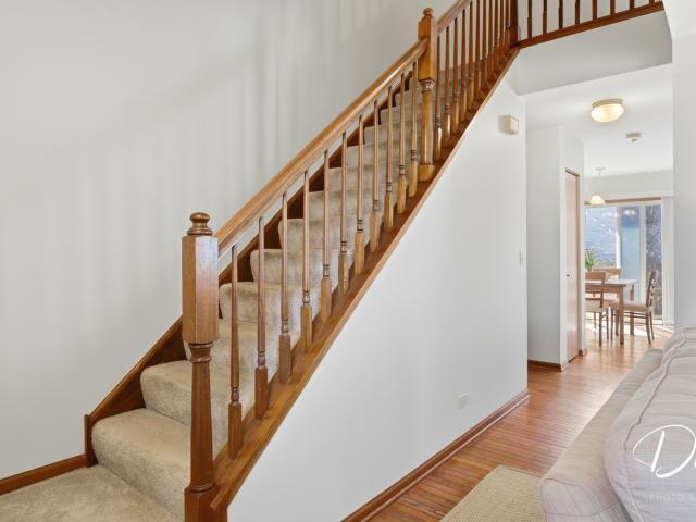 7 E Dahlia Lane