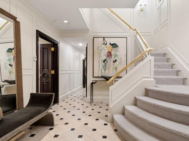 7 East 69th Street, New York, NY