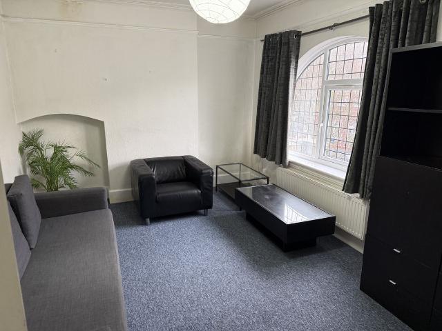 7 Egerton Gardens NW4, 1 bed flat to rent, £1,500 pcm | PrimeLocation