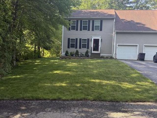 7 Elephant Rock Rd, Seabrook, NH 03874