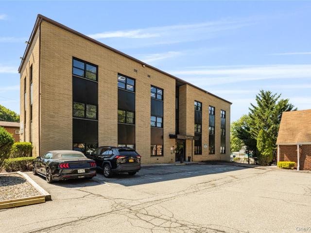 7 Elmwood 301