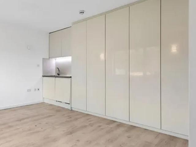 7 Fairfield Avenue, London, NW4 3TP, United Kingdom | 1 bed house for rent #124158240 | Rentberry