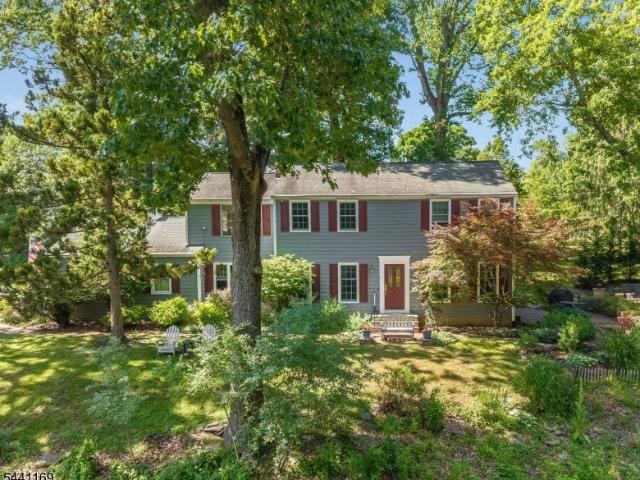 7 Farview Dr