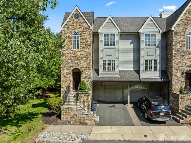 7 Finch Court