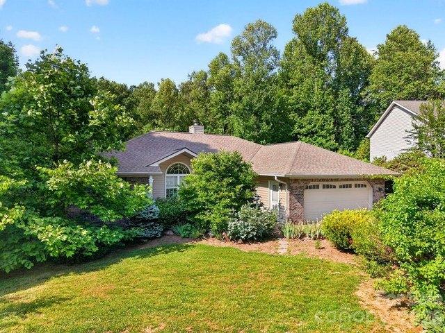 7 Firestone Ct, Etowah, NC 28729