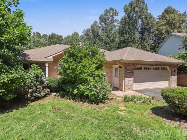 7 Firestone Ct, Etowah, NC 28729
