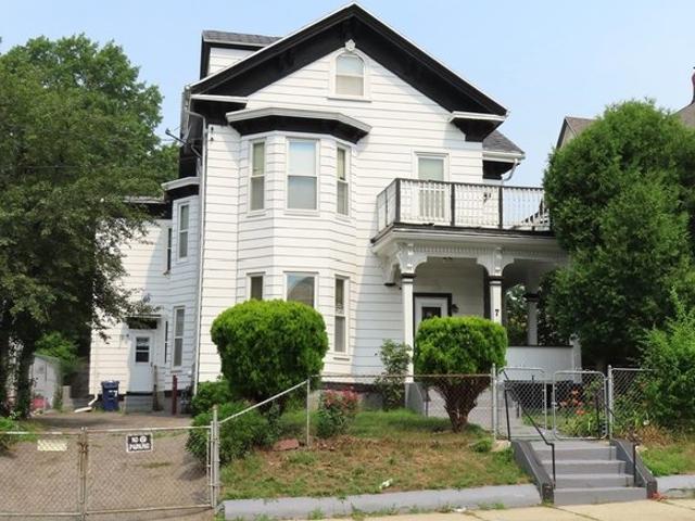 7 Fottler Rd, Boston, MA 02126