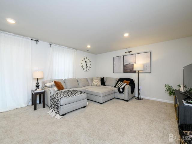 7 Foundry Boulevard