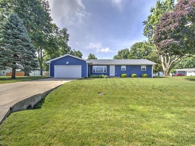 7 Gallagher St, Warrensburg, IL 62573