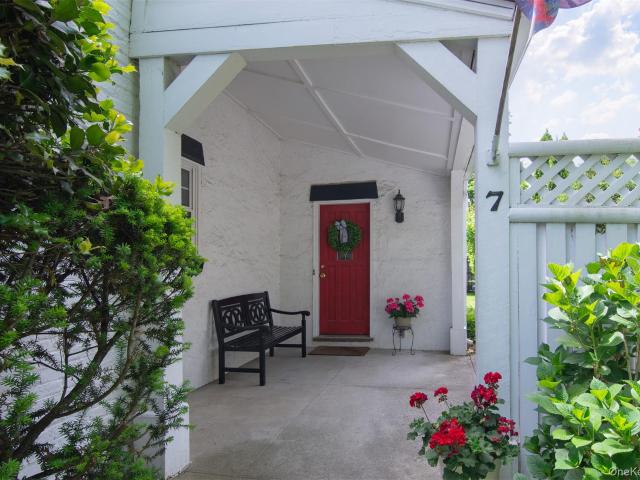 7 Garden Place