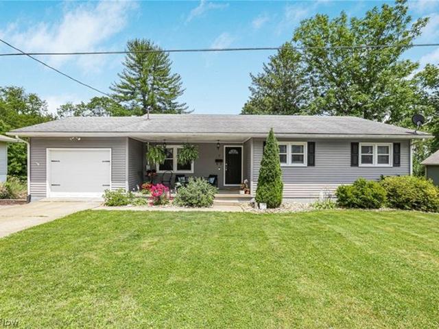 7 Garfield Ave, New Concord, OH 43762