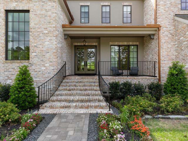 7 Gatewood Reserve Ln, The Woodlands, TX 77381 | MLS #52358 | Compass
