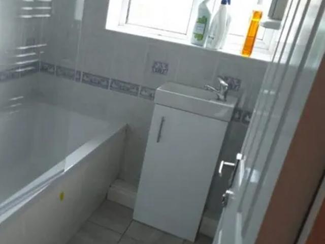 7 George Crescent, London, N10 1AL, United Kingdom | 7 bed townhouse for rent #167776657 | Rentberry