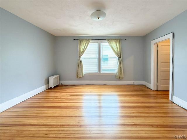 7 Genesee Court