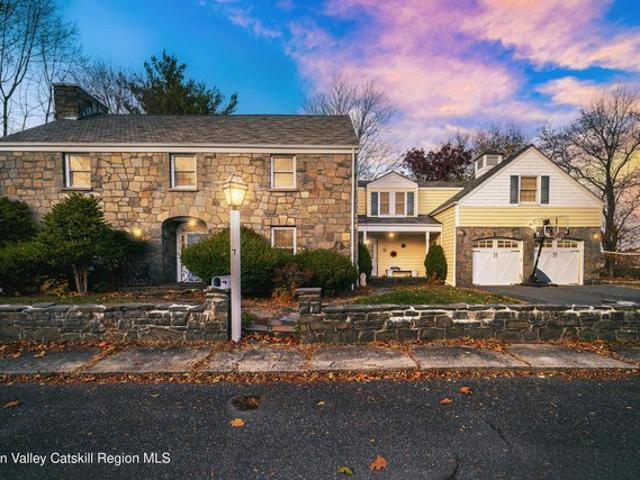7 Glenwood Dr, Ellenville, NY 12428