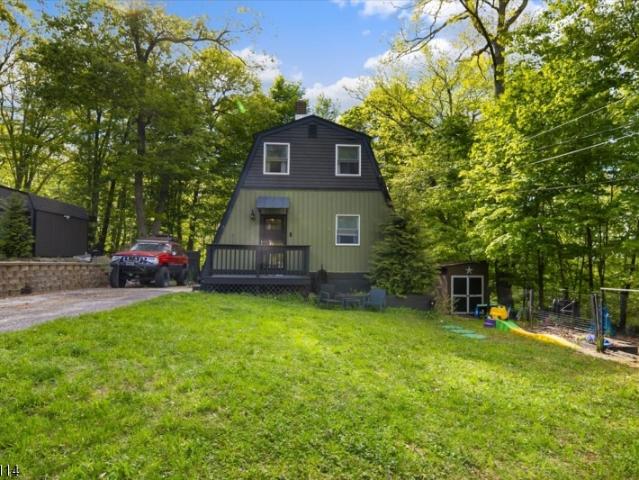 7 Glen Dr