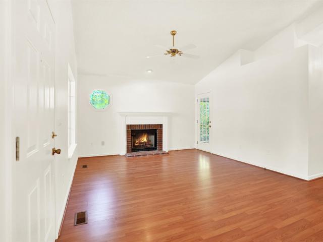 7 Glenrock Lane
