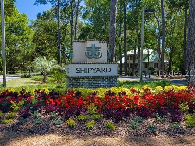 7 Gloucester Rd, Hilton Head Island, SC 29928