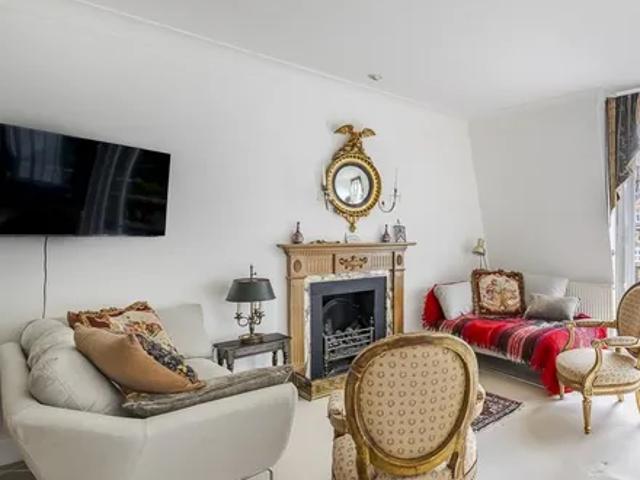 7 Gloucester Walk, London, W8 4JD, United Kingdom | 3 bed house for rent #167387510 | Rentberry