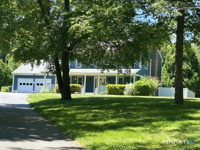 7 Goundry Dr, Waterford, CT 06385