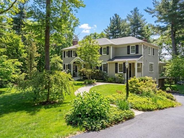 7 Goulding St E, Sherborn, MA 01770