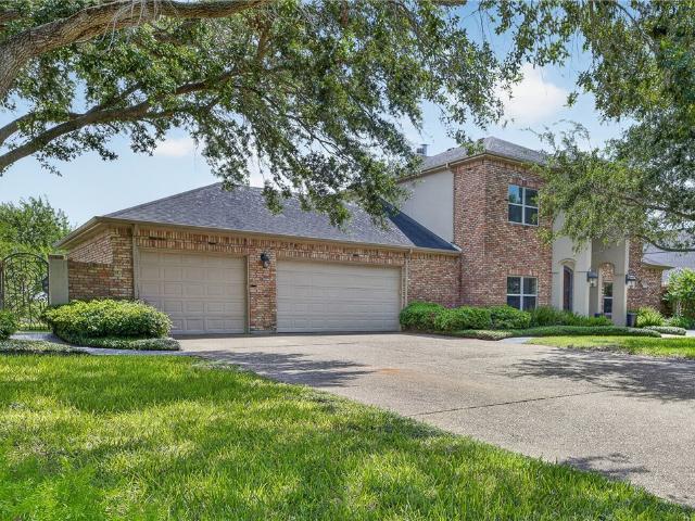 7 Great Lakes Drive