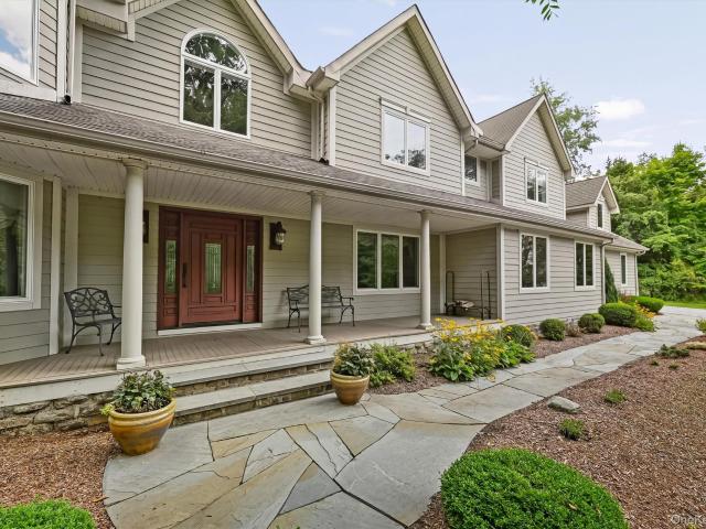 7 Greenfield Drive