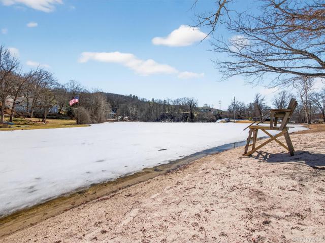 7 Greenway E, Sloatsburg, NY 10974 | Compass