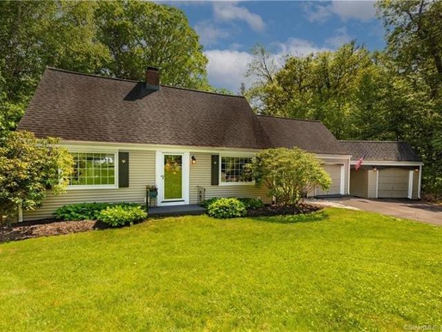7 Grimes Brook Pl, Simsbury, CT 06070