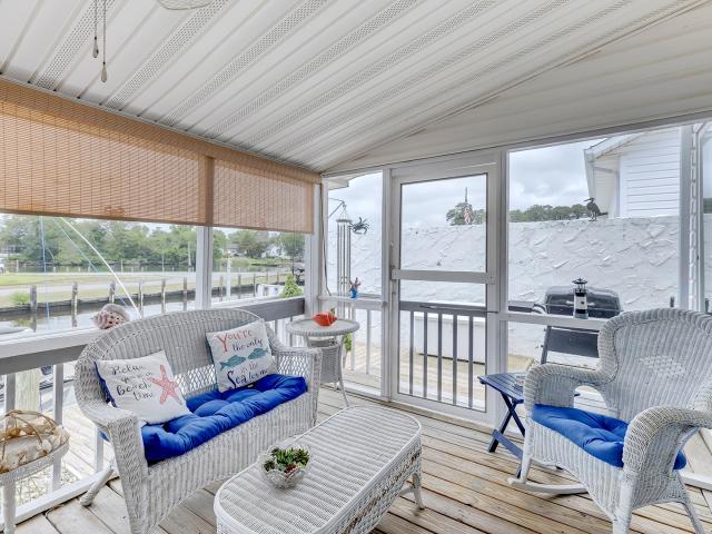 7 Hunters Point, Millsboro, DE 19966 | MLS #DESU2108 | Compass