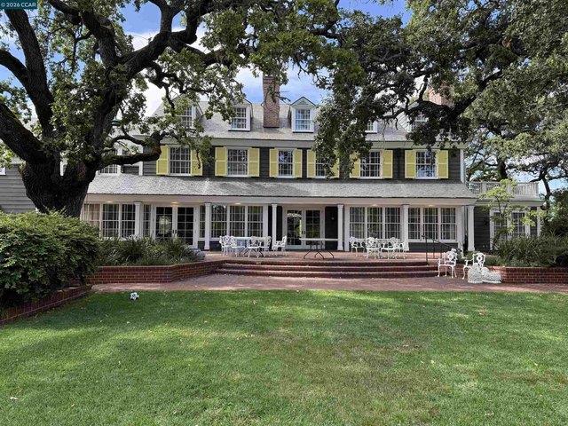 7 Haciendas Rd, Orinda, CA 94563