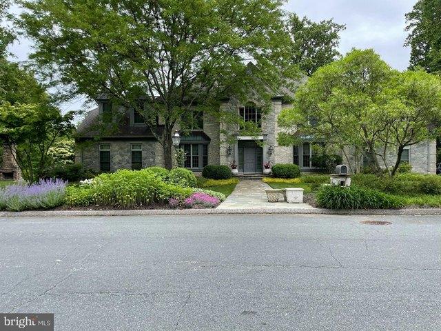 7 Hambleton Ct, Baltimore, MD 21208