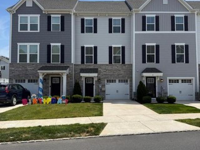 7 Hamilton Ct, Pennsauken, NJ 08110