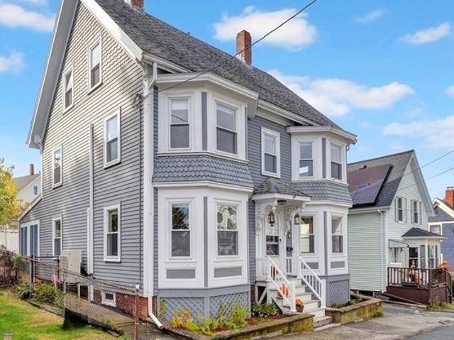 7 Harold Ave, Gloucester, MA 01930