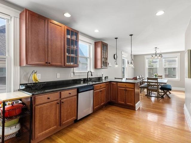 7 Harriet Ave Unit 7, Belmont, MA 02478